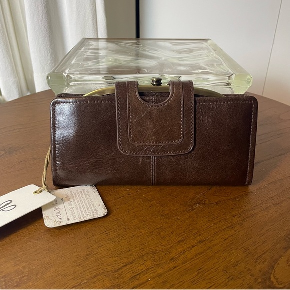 HOBO | Bags | Hobo Nova Vintage Brown Leather Wallet Wkisslock Pouch ...
